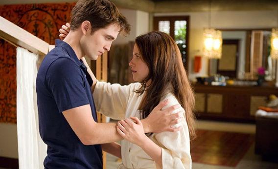 Twilight marathon: I watched all four movies in a row in a theater full ...