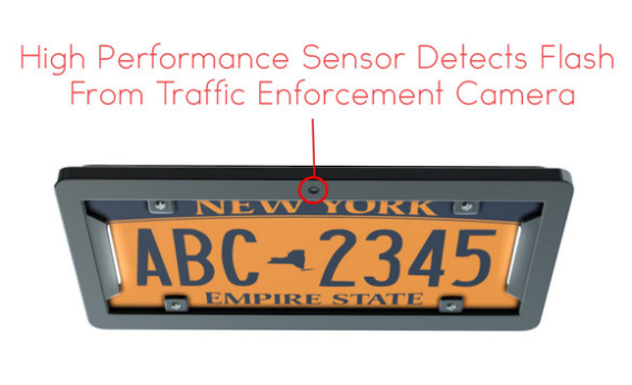 noPhoto: License plate device defeats red-light cameras.