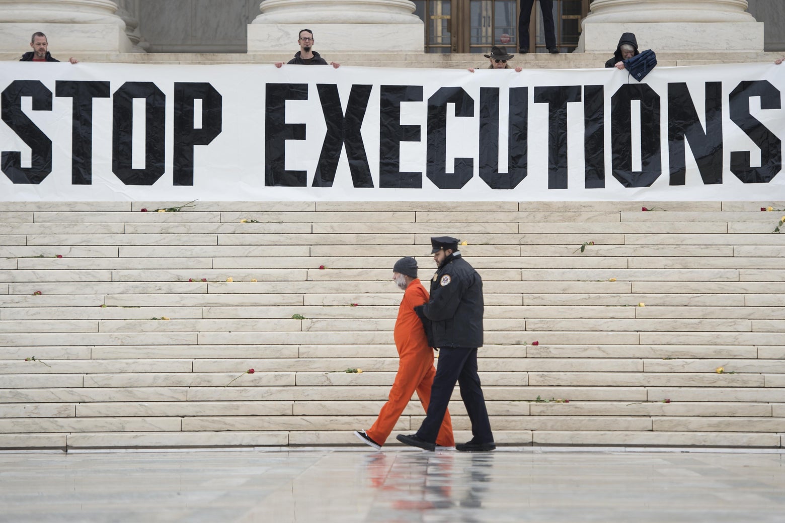 Supreme Court allowed the execution of Daniel Lee in a late-night order ...