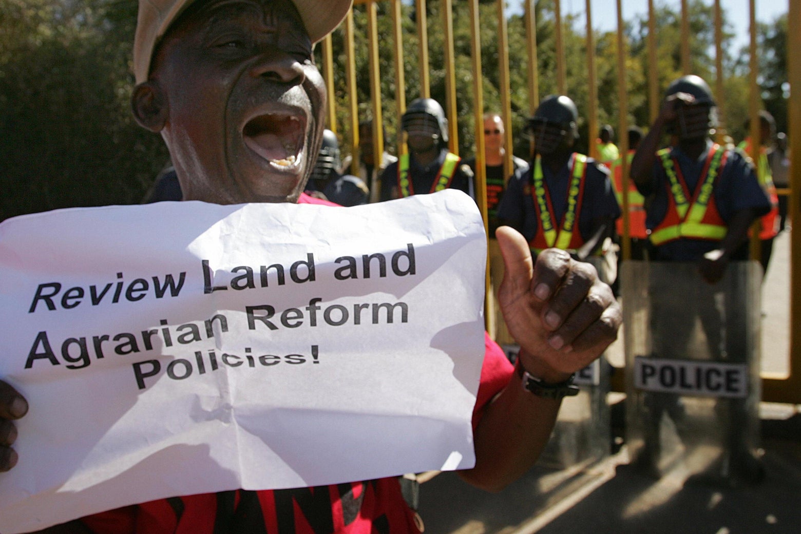 Trumps South Africa Tweet Misrepresents The Issue Of White Farmers And