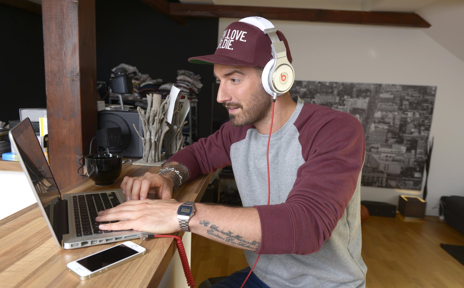 Cyberdeviance among teenagers can be good, say researchers.