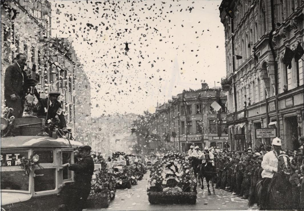 The evolution of Soviet photography is on display in the exhibit “The ...