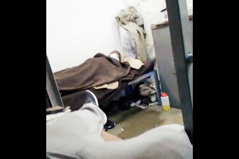 Let incarcerated people have cellphones.