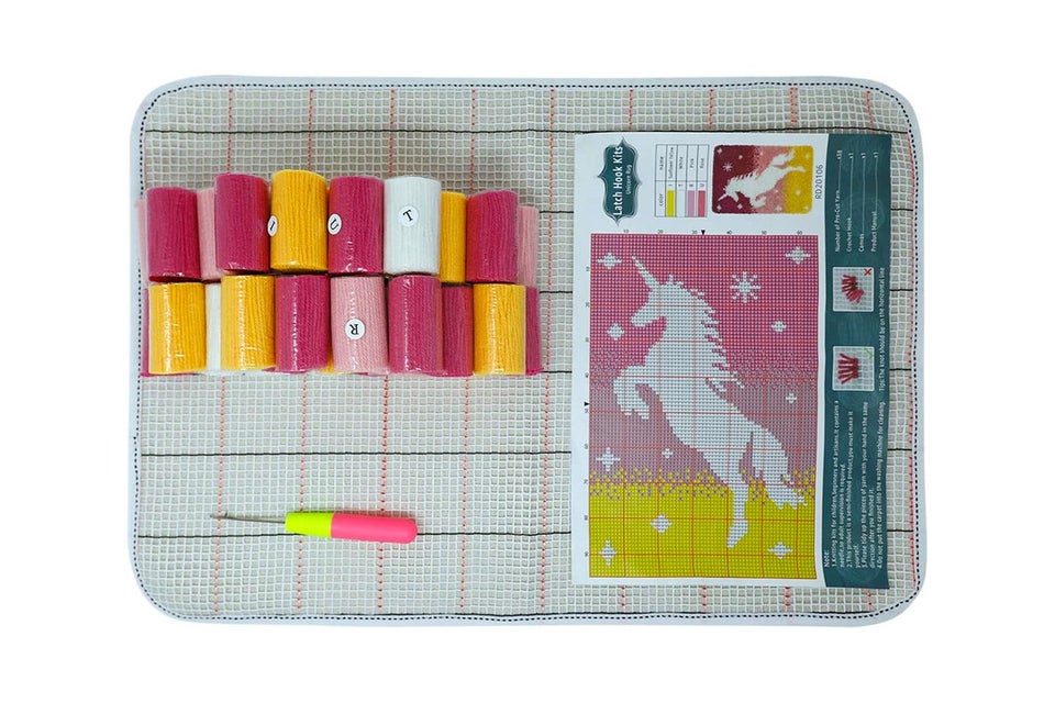 Latch hook is the best winter hobby. Here’s how to get started.