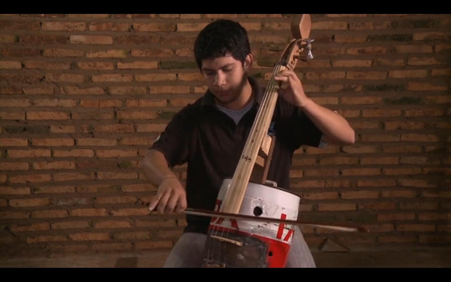 Landfill Harmonic: Recycled Orchestra movie trailer tells incredible ...