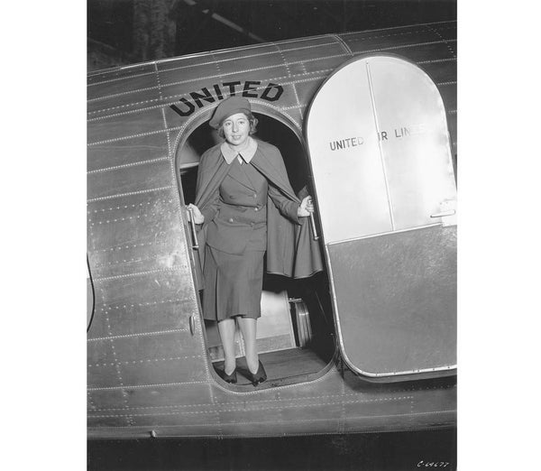 Airline stewardesses through history (PHOTOS).