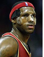 Kobe Bryant face mask: The history of the plastic basketball schnozz ...