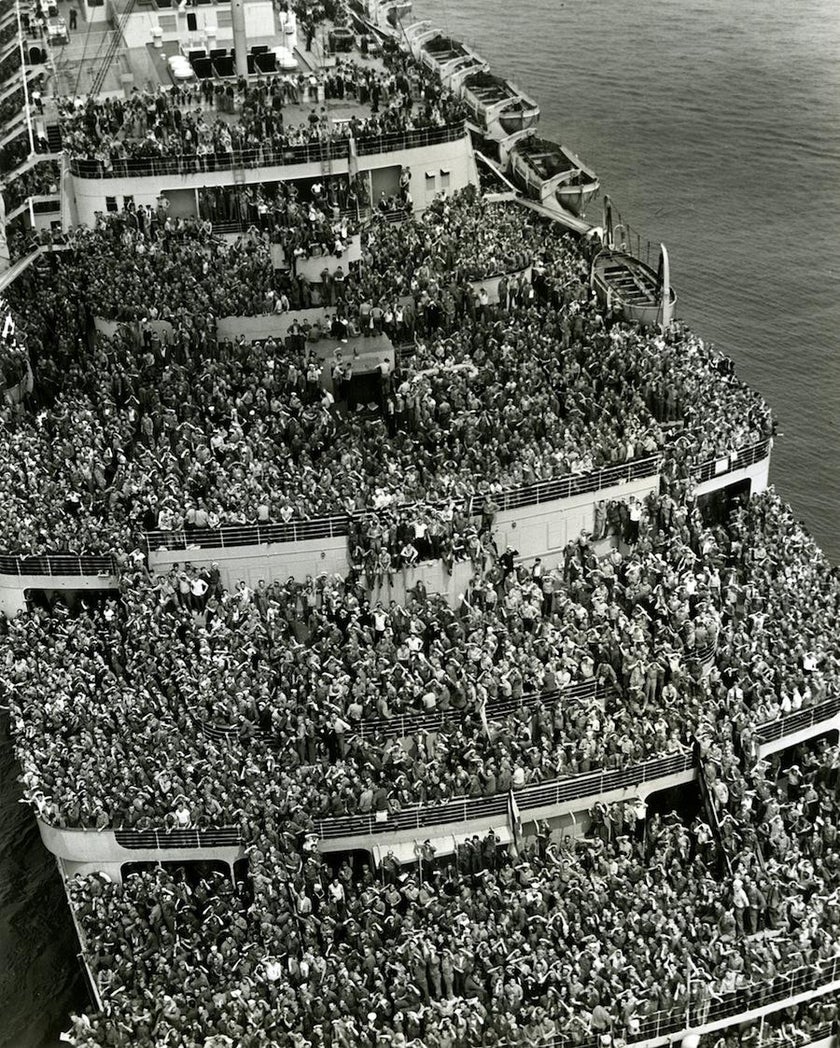 New-York Historical Society exhibits shows New York City during WWII ...