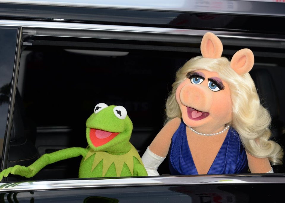 Kermit the Frog, Miss Piggy break up announcement: Muppet couple calls ...
