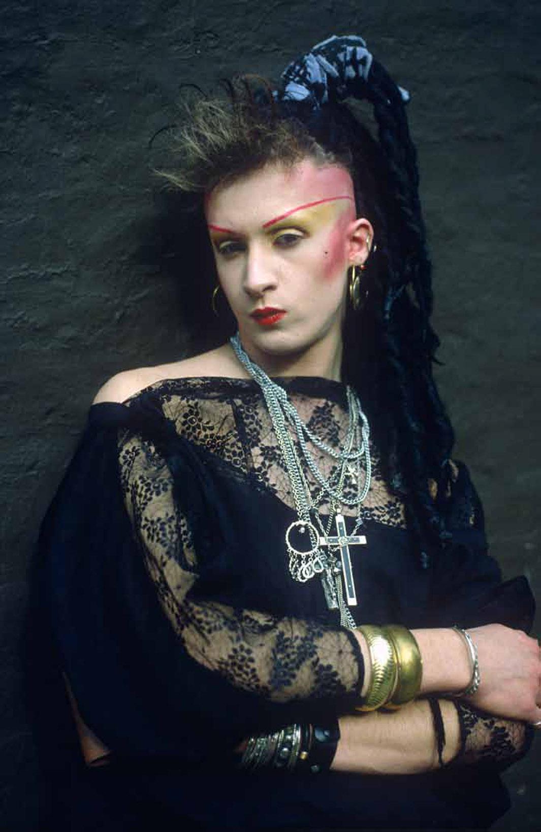 Derek Ridgers: 78-87 London Youth looks at the punk movement in London ...