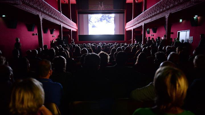 ScreenX: Korean theater chain creates 270-degree theater to show ...