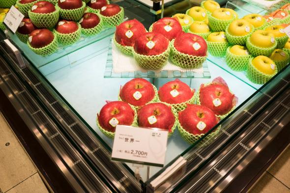 Japan’s high-end fruit market elevates produce to works of art.